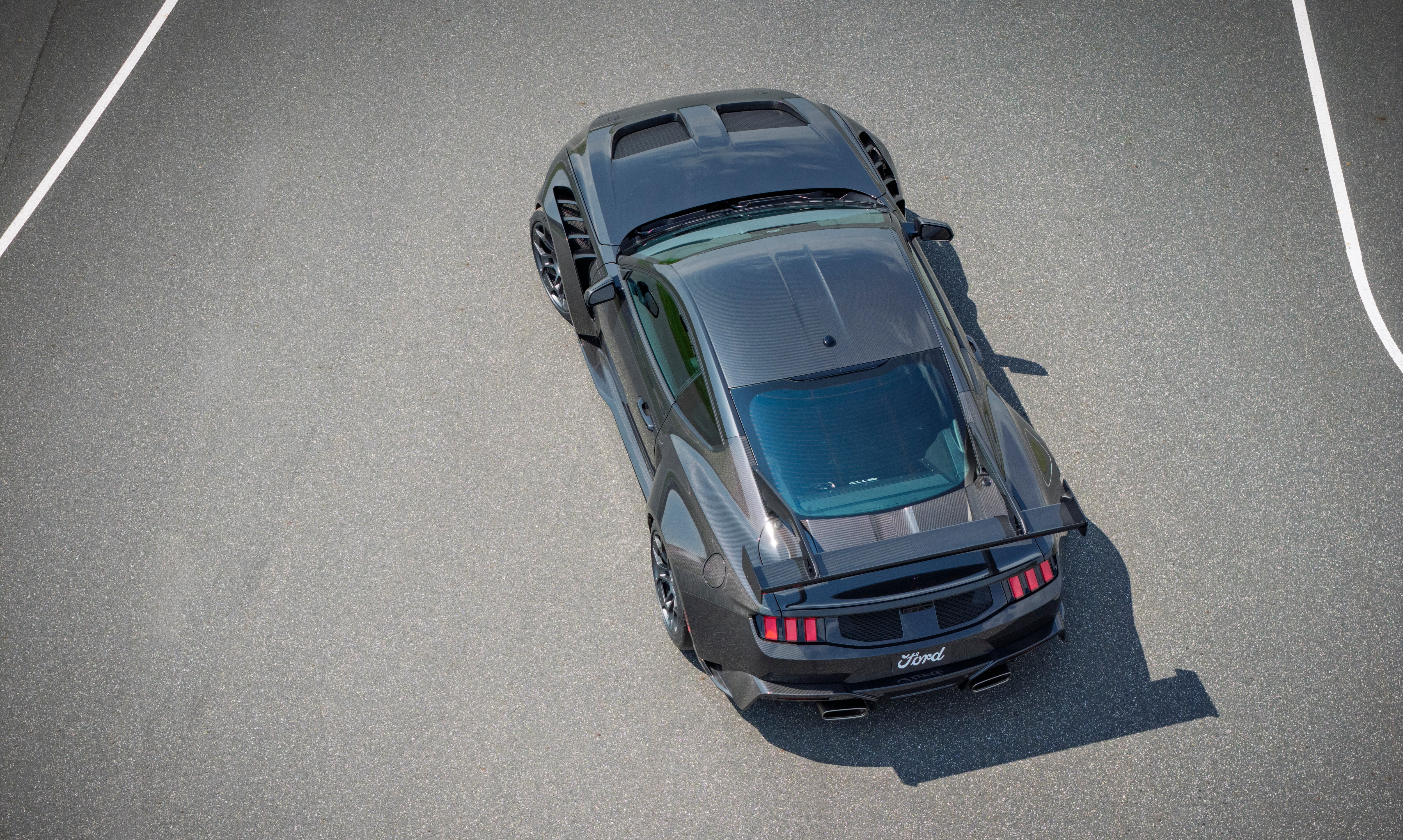 Mustang GTD Liquid Carbon Puts Race-Derived Construction on Full Display