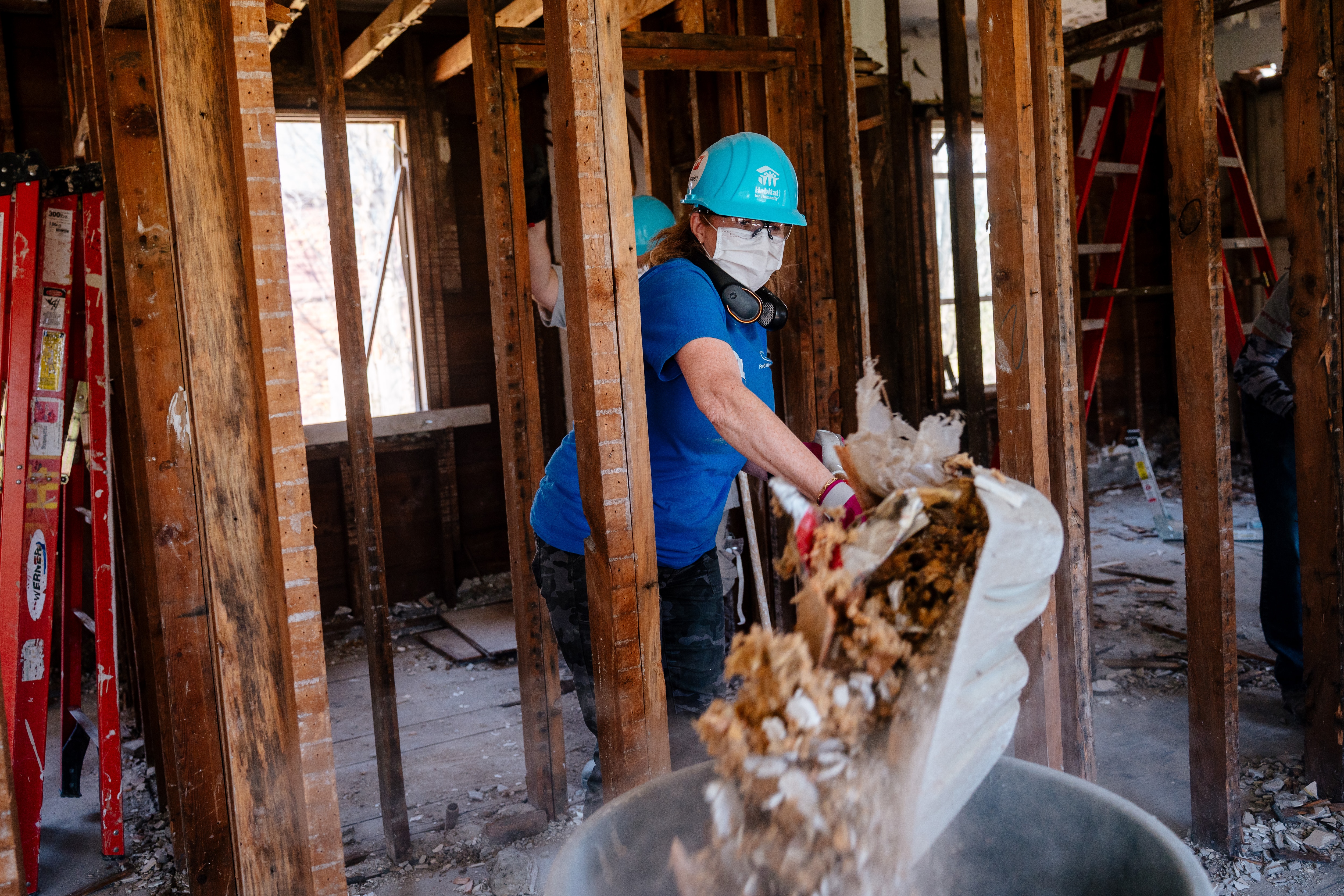 3 Ways Employees Broke Ford Records During National Volunteer Week