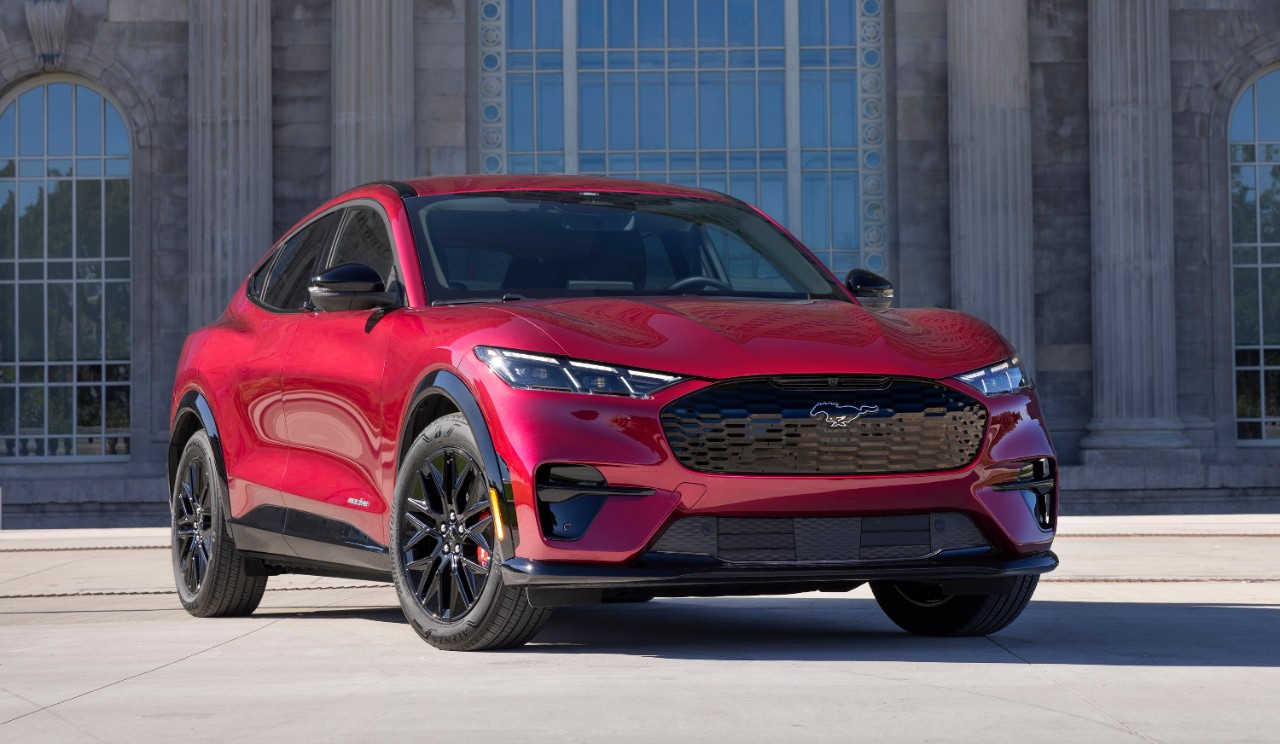 Mustang Mach-E and Nautilus Earn IIHS Top Safety Awards